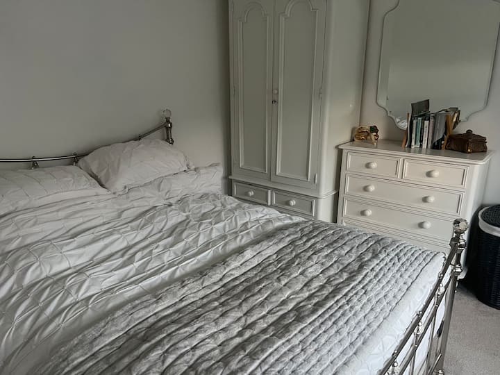Ideal For Visitors To Malvern - Malvern