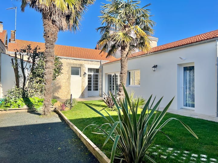Grande Maison Proche Du Centre - Jardin & Pétanque - La Rochelle