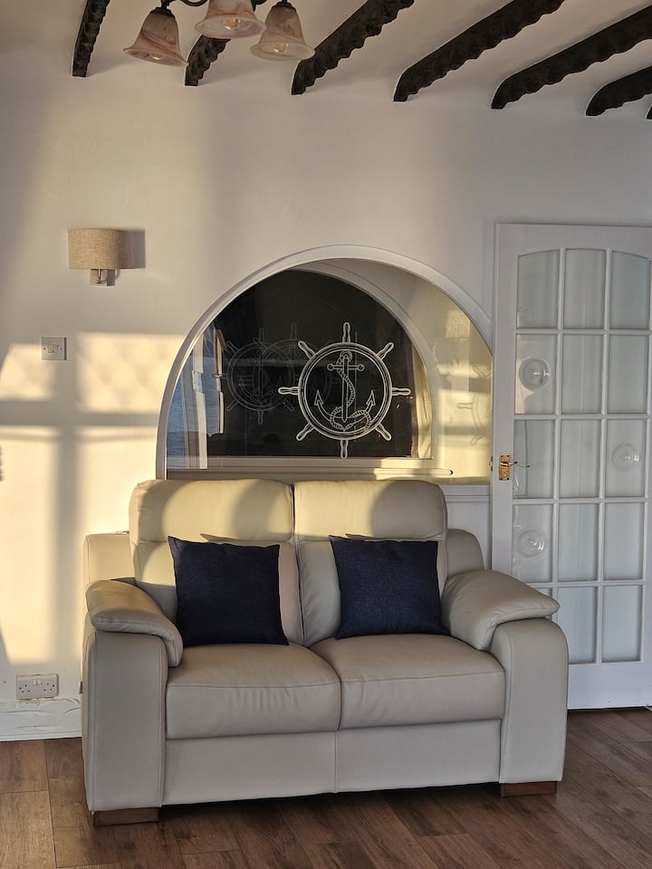 Pier Cottage Milford Haven - Milford Haven