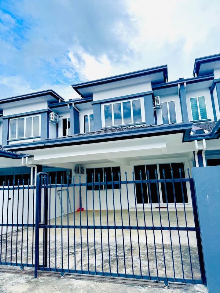 Hm Home @Five - Sibu