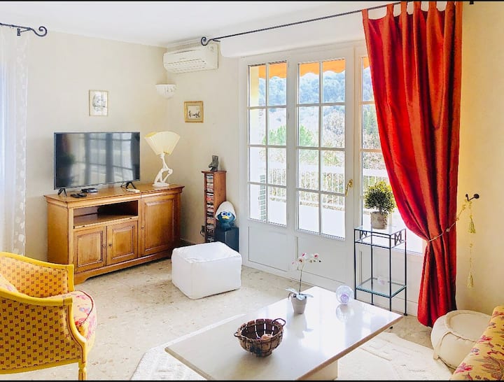 Appartement 70 M2 Climatisé, Terrasse Et Parking - Aix-en-Provence