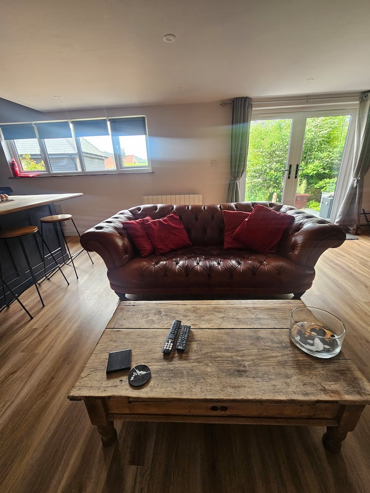 Upper Winstone Pond Lodge - Isle of Wight