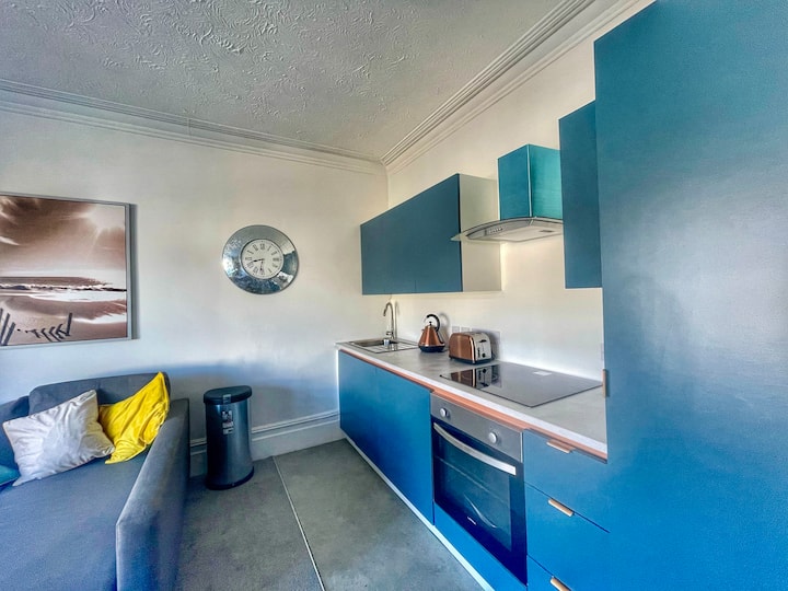 Contractor/leisure Flex Check-in, Nr M275, Parking - Portsmouth