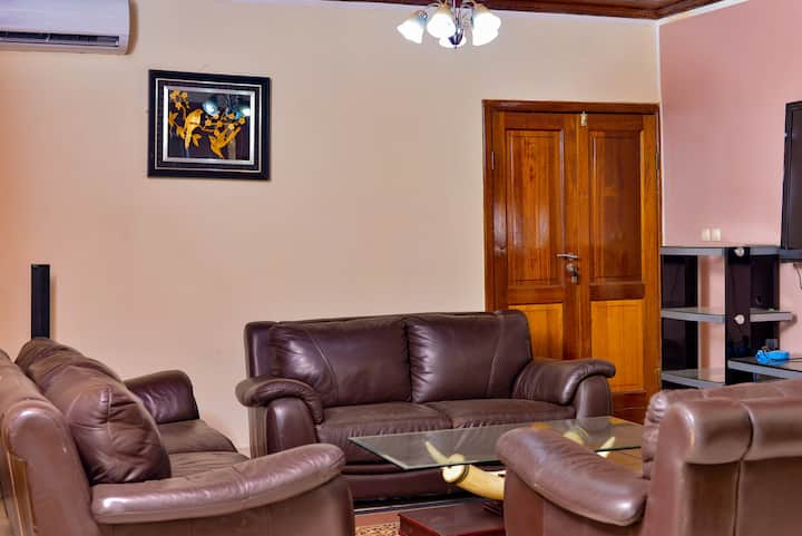 Nos Résidences Confortables Et De Haut Standing. - Lubumbashi