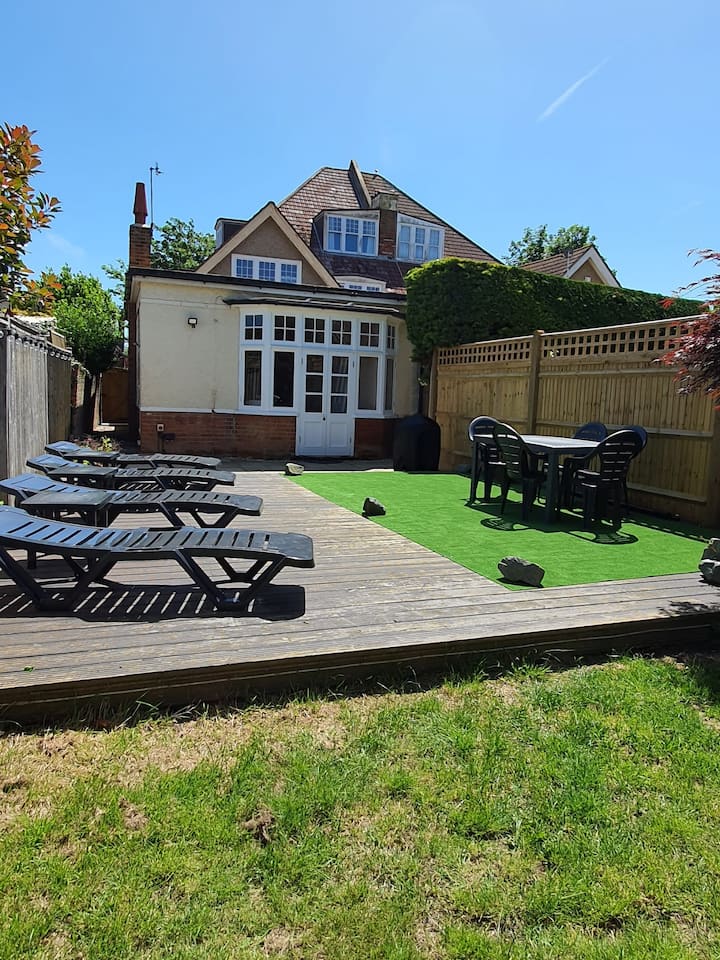 2 Bedroom Flat And Garden, Seaford Near Eastbourne - Seaford