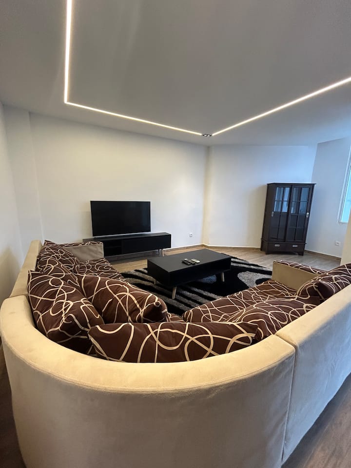 F4 Moderne ÉQuipé + Salle De Gym & Piscine - Oran