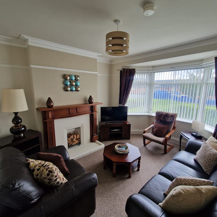 Spacious Family Home & Gardens, Free Parking - Belfast