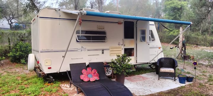 Glamping Camper In The Forest. - Simpson Lakes