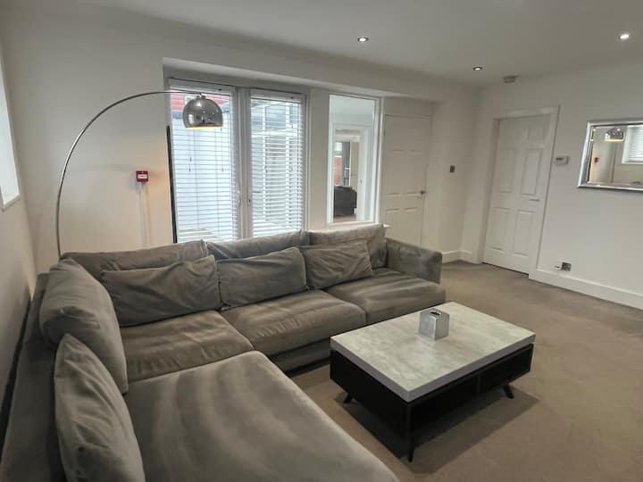 2 Double Bedroom 2 Bathroom - Blackpool