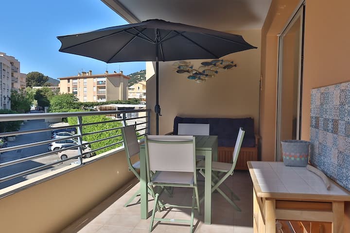 T2 Paisible Centre Et 10mn Des Plages. Parking - Cavalaire-sur-Mer