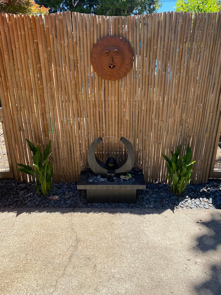 Friendly Street Neighborhood Retreat - Eugene, OR