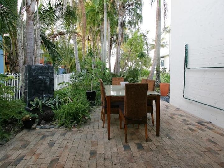 Coastal Escape Awaits - Mackay