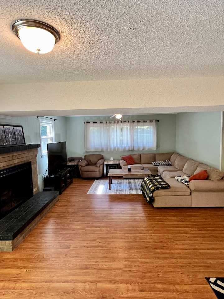 Cozy Stay Near Downtown Cary - Cary, NC