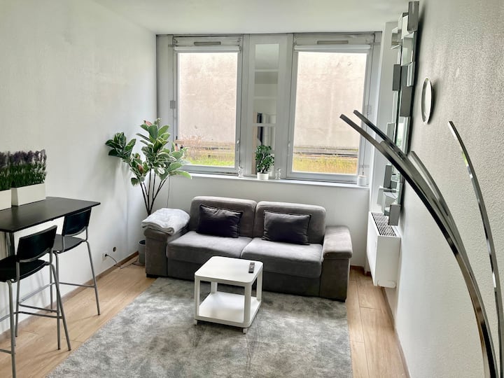 Studio Cosy, 2 Pers Bien Situé - Suresnes