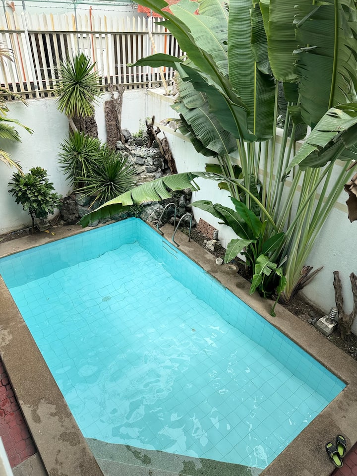 5br Very Spacious Guesthouse With Own Private Pool - Taguig