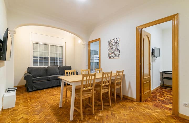 Piso De Alquiler De Temporada - Barcelona