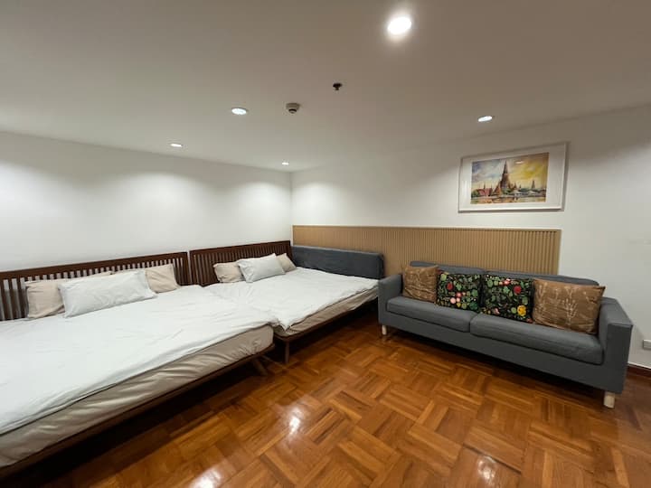 Big 1 Br 80 Sqm Near Mrt Silom,chula - Bangkok