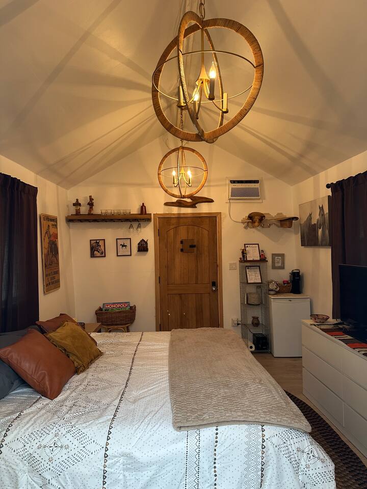 Ranch Hillside Guesthouse - Palmdale, CA