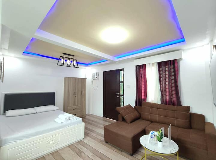 Pearlz A1, Clarksm Brand New Suite W/ Pool Netflix - Angeles