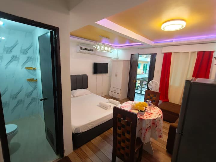 Pearlz A1, Clarksm Brand New Suite W/ Pool Netflix - Angeles