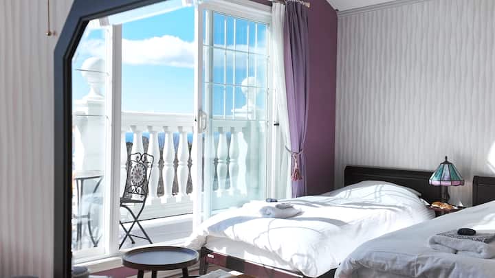 海景双床房，免费预约私人温泉，距公交站步行10分钟，距电车站步行20分钟，车程10分钟至海岸和大室山 - Kawana