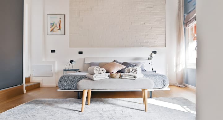 The New Place, Raffinato Bilocale In Centro - Ferrare