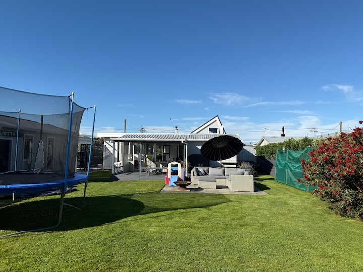 Friends & Family Fun Times At Foxton Beach - Foxton