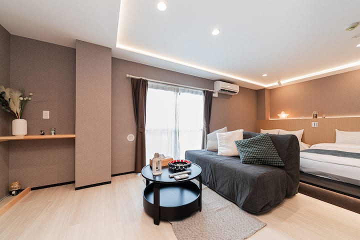 4mintrain2shinjukuarea&airportbus/gourmethub - Tokyo