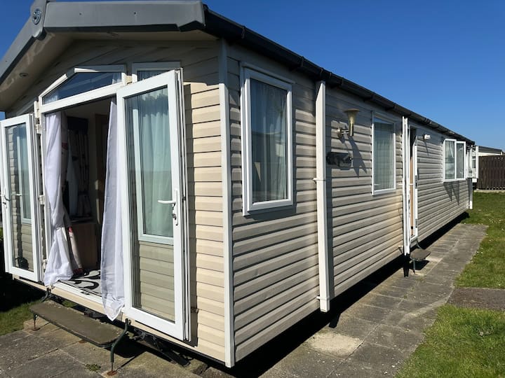 3 Bed Holiday Home At Combe Valley, Up To 8 Guests - Hastings