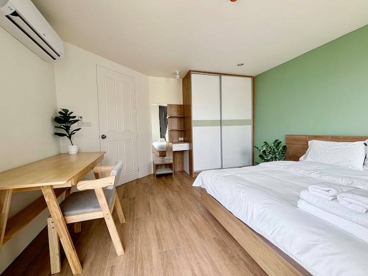 1br+living Room/3 Mins Walk To Bts/iconsiam/taksin - Bangkok