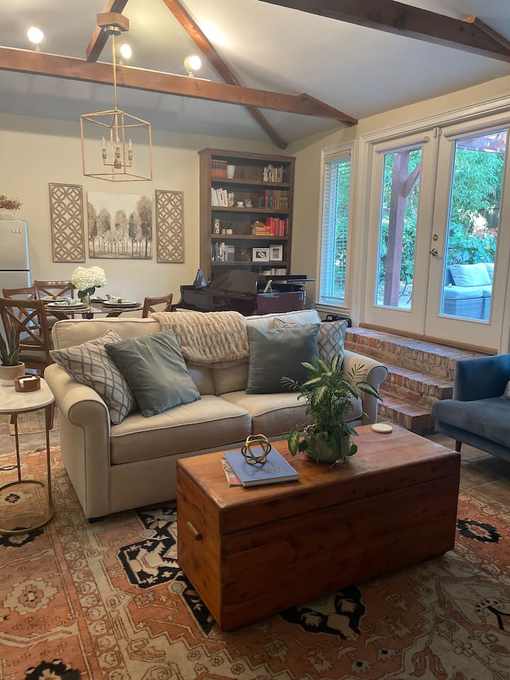 Lovely Guesthouse With Grand Piano/near I10 - Tallahassee