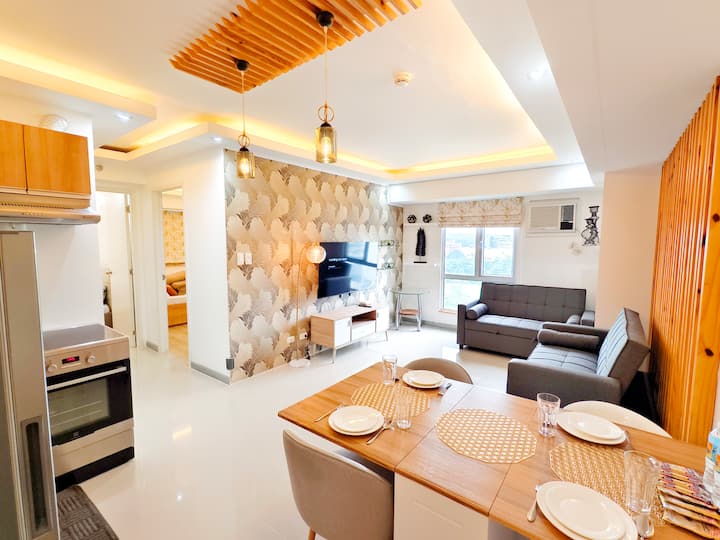 Avida Riala It Park 2br Unit 400+ Mbps 55" Smarttv - Cebu