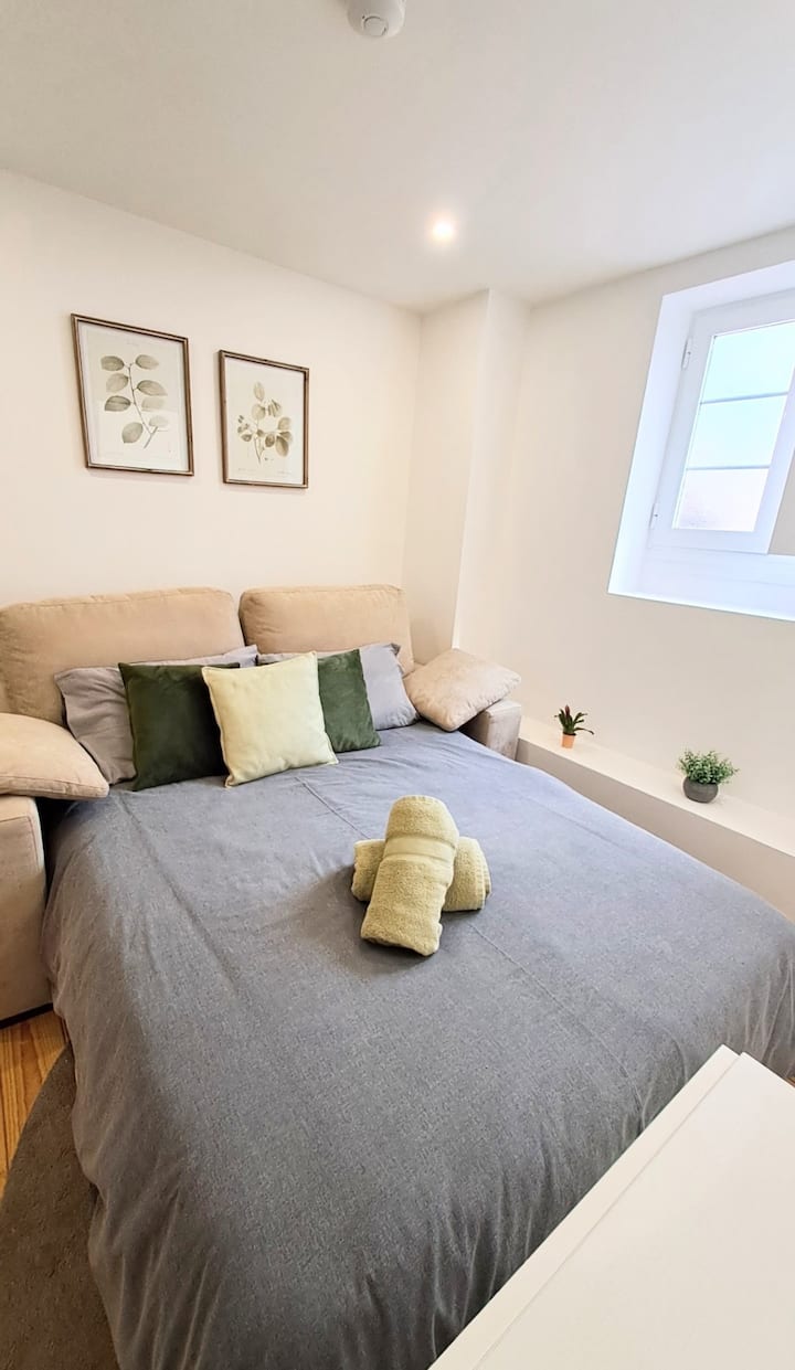 Farrier's Lodge - Suite 4 - Gibraltar