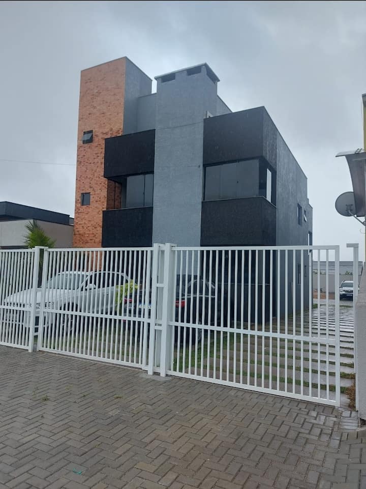 Studio Guaratuba 
Baln. Eliana - Guaratuba