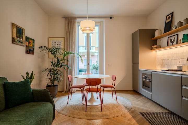 Comfort Home Duomo Navigli Bocconi | Free Storage - Milão