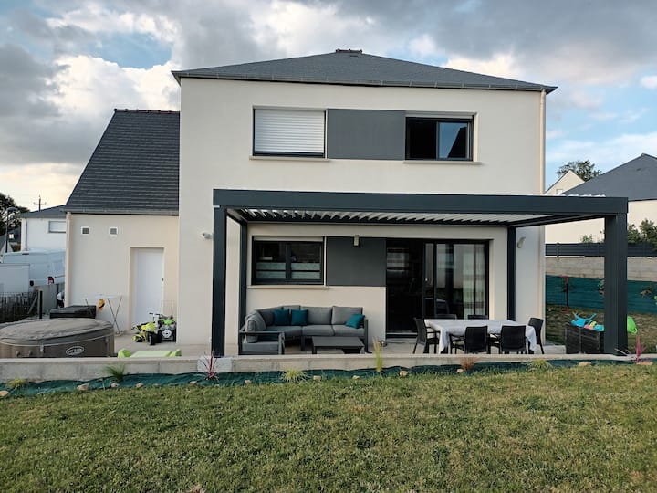 Notre Maison Idéalement Située Dans Le Morbihan - Pluvigner