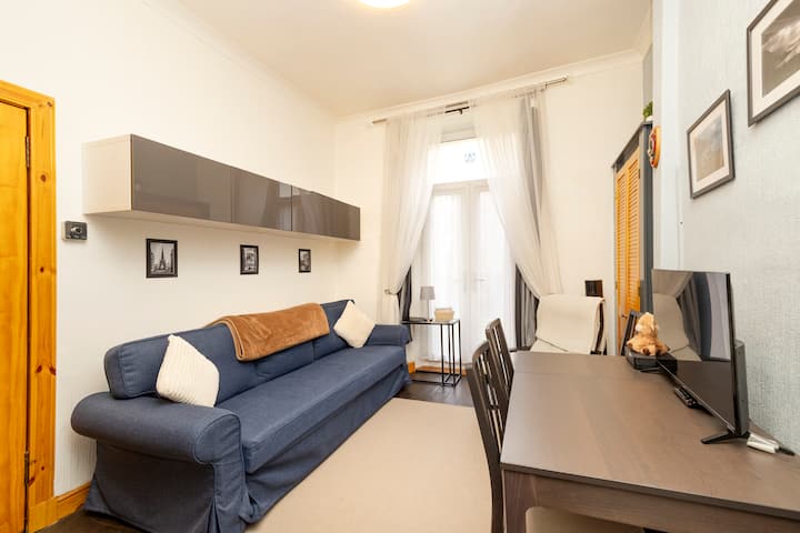 Waverley Park - Charming 1-bed Flat With Patio - Leith