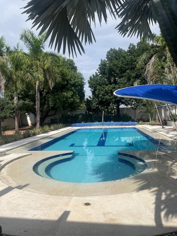 Villa Sara, Un Paraiso Para Descansar Y Divertirse - Girardot