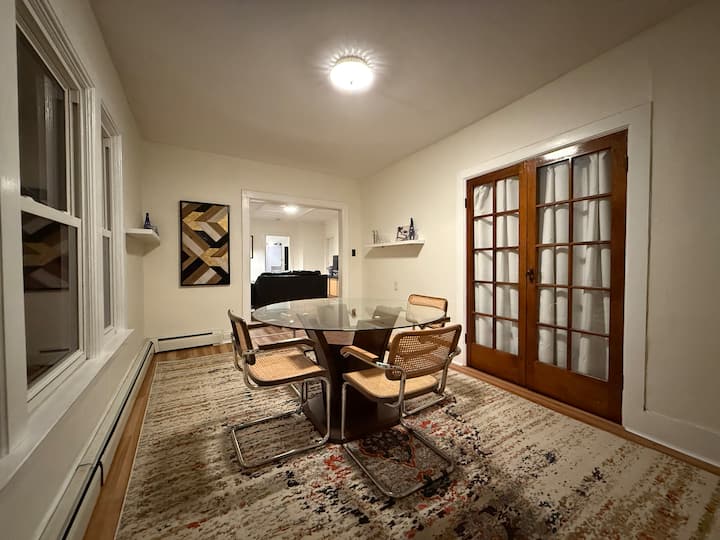 3br, Downtown Saratoga - Saratoga Springs, NY