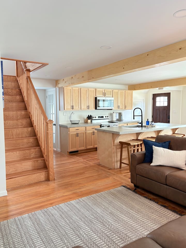 Renovated Downtown Port Austin Gem! - Port Austin, MI