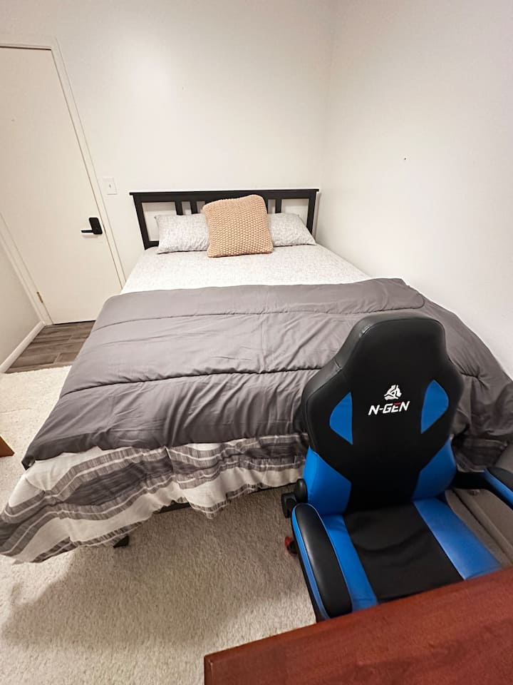 Room In A 3b2b House - Tempe, AZ