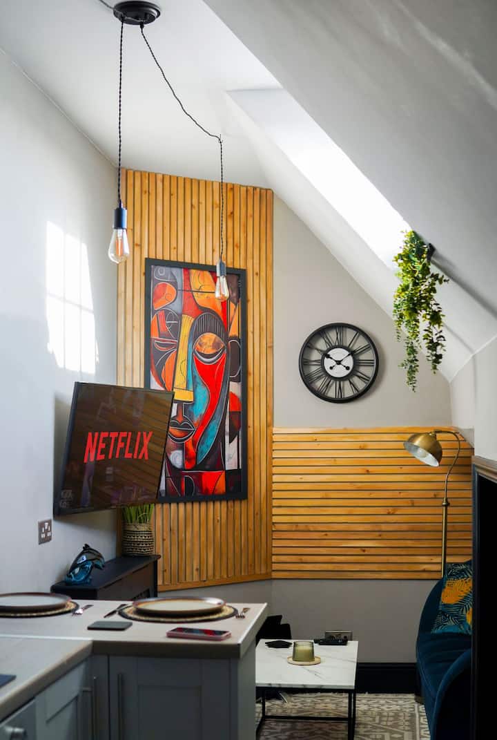 Stylish Southsea Flat | Steps From Beach & Parking - Portsmouth