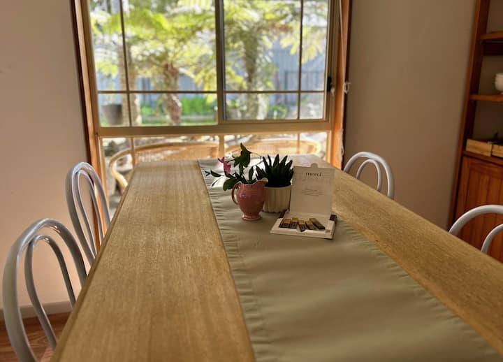 The Palms Studio – Simple Comfort By The Bay - Jervis Bay