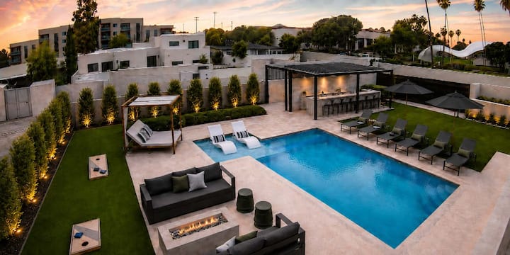 Synergy 2 Pools Directly In The Middle Of Old Town - Scottsdale, AZ