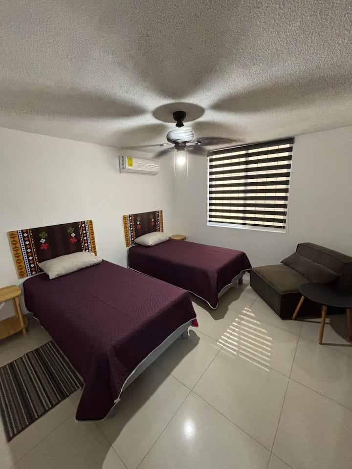 Dpto. A 10 Min De Parque Fundidora Y Centro De Mty - 哥德普洛