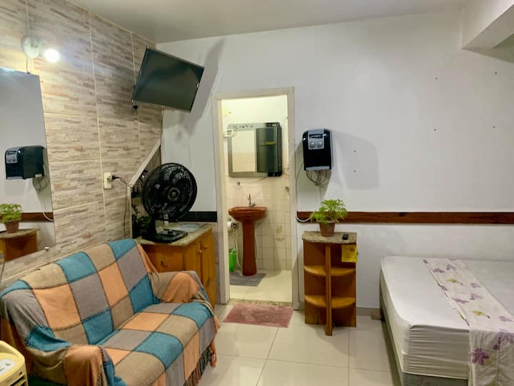 Kitnet No Centro Com Garagem - Alegrete