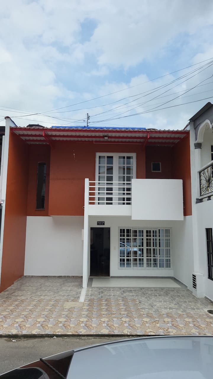 Cómoda Casa En Villavicencio! - Villavicencio