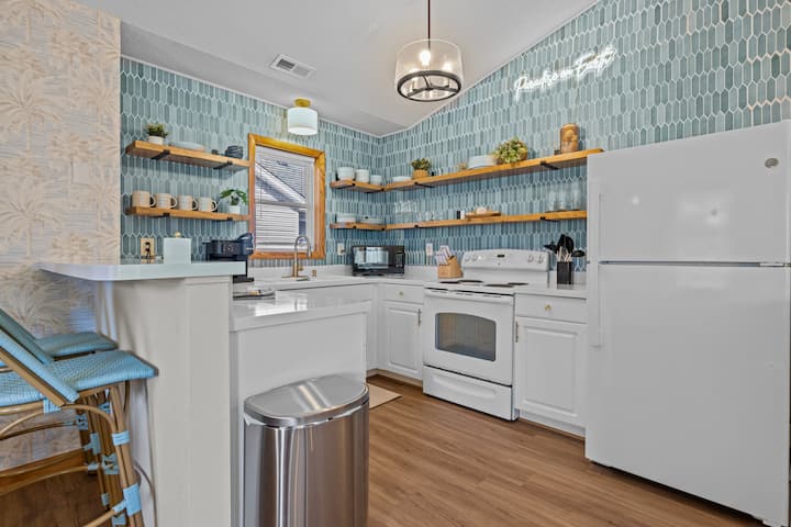 Min To Beach, Year Round Hot Tub, Projector, Games - Kill Devil Hills, NC