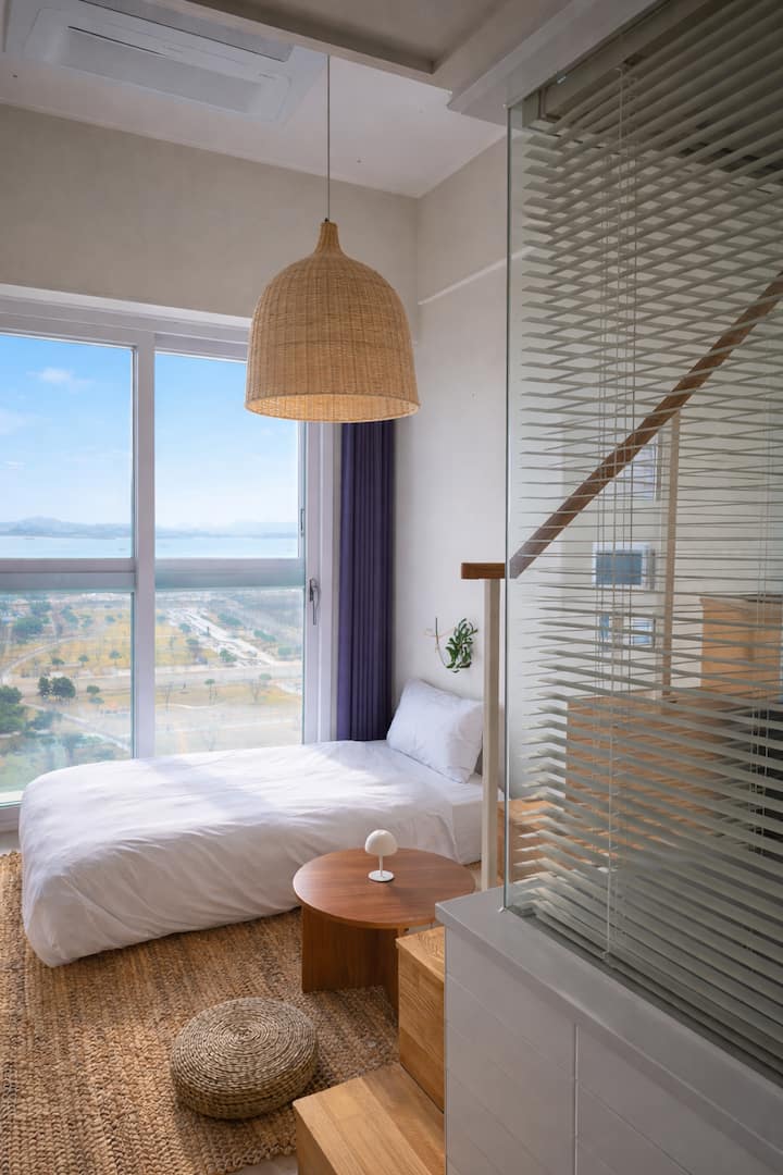 오션뷰 장박 비지니스 복층숙소/인천공항15분거리(3인) - Incheon