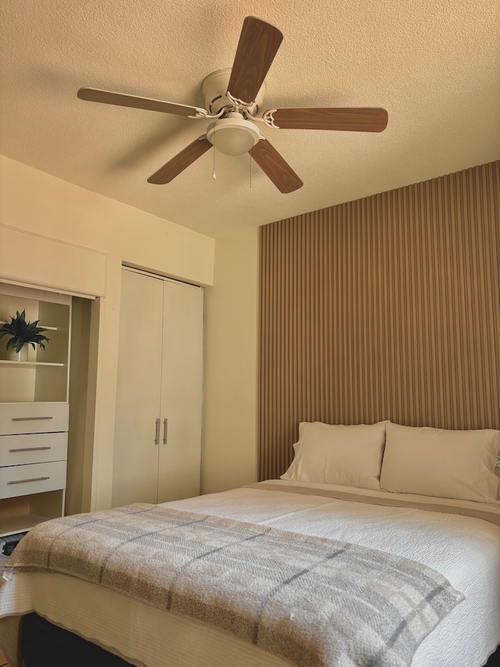 Departamento Uni P/4 Cama Queen+sofá Cama 2 A/c - Monterrey